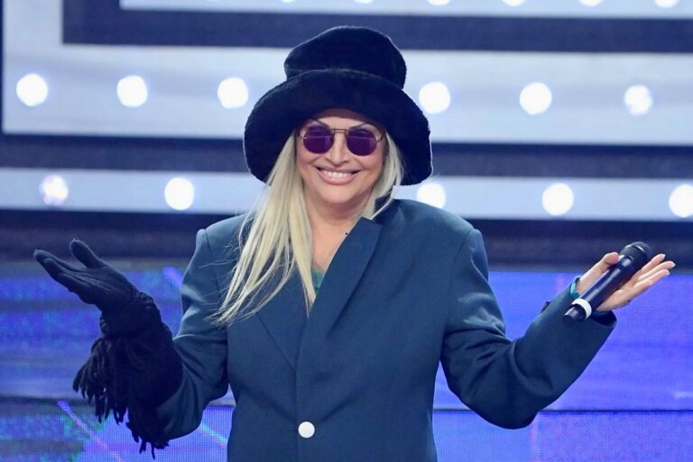 Chi è Anna Oxa? Età, Marito E Curiosità Sulla Star » Area C Milano