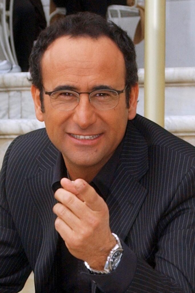 Tutto Su Carlo Conti: Età, Moglie E Curiosità Sul Conduttore » Area C ...